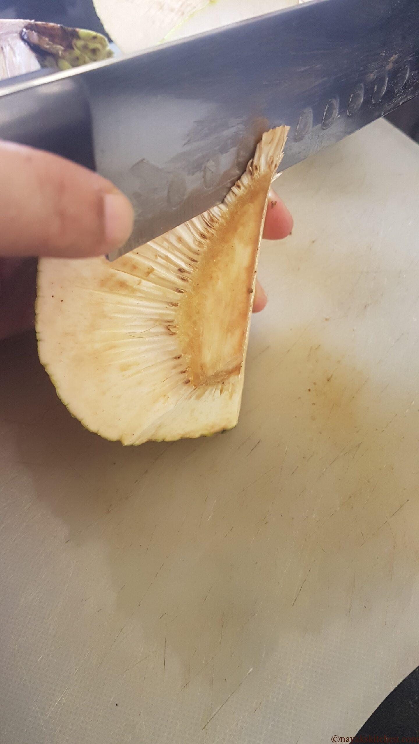 How To Cut A Breadfruit Easily? - nayakskitchen - Your Own Pakshala