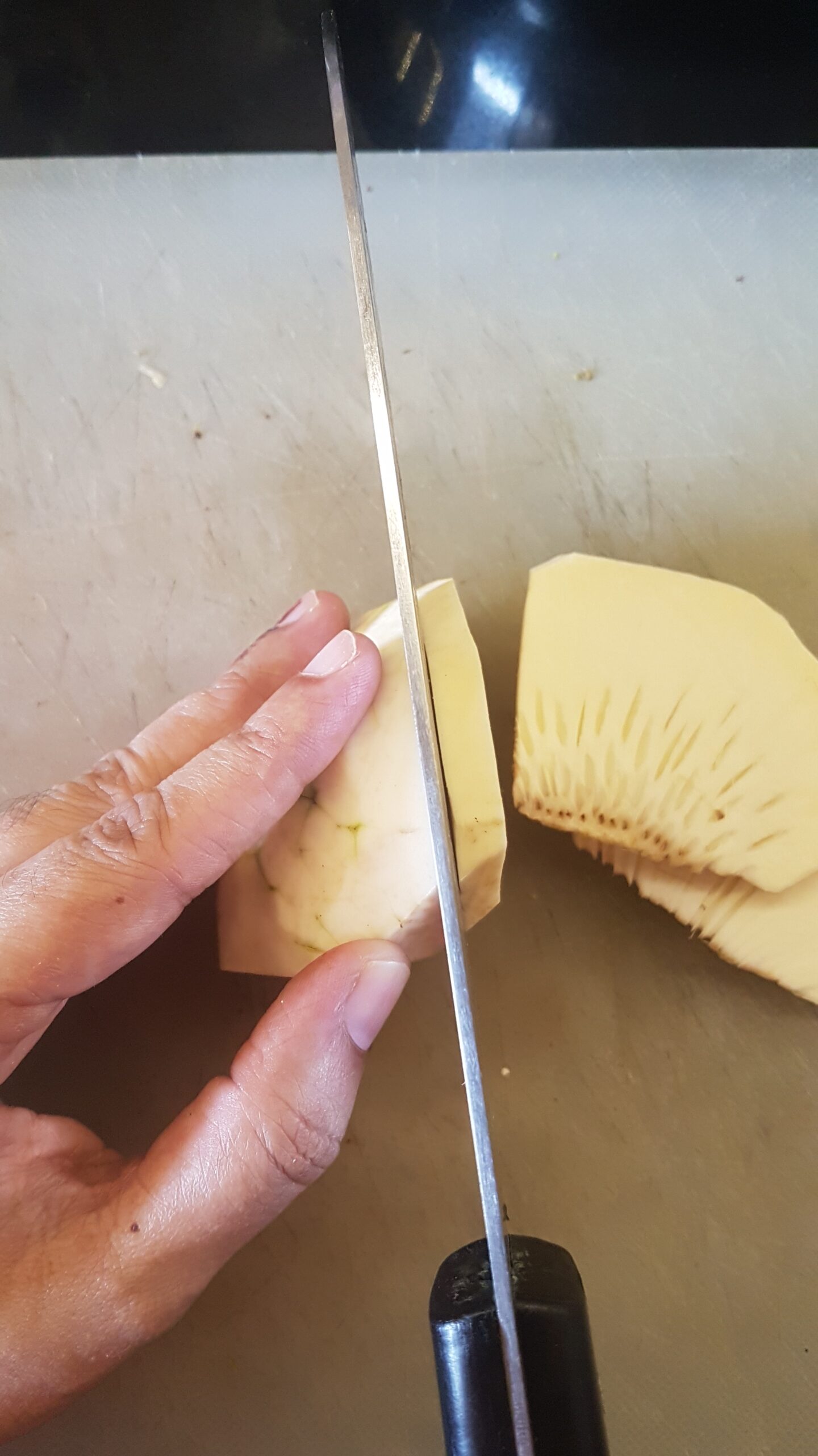 How To Cut A Breadfruit Easily? - nayakskitchen - Your Own Pakshala
