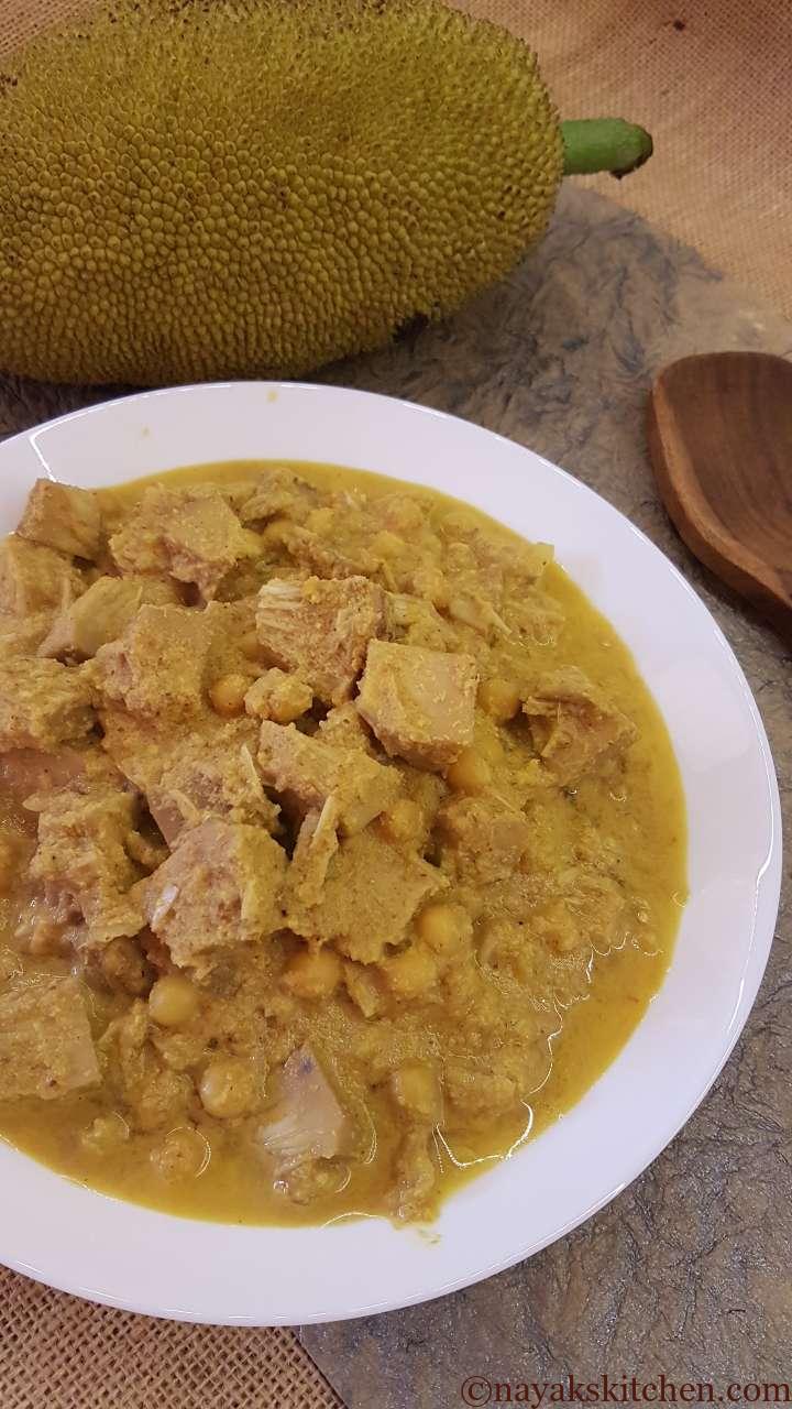 Raw Jackfruit Curry | Kathal Curry | www.nayakskitchen.com